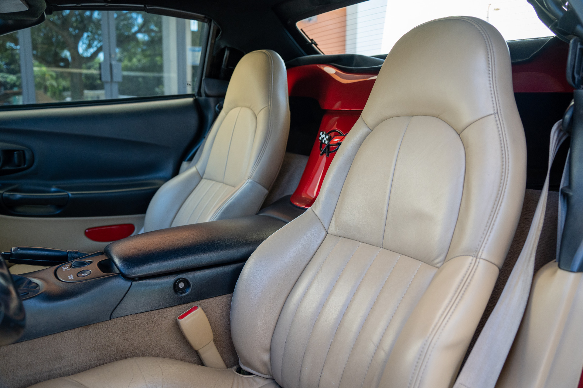 Corvette 1999 Interior