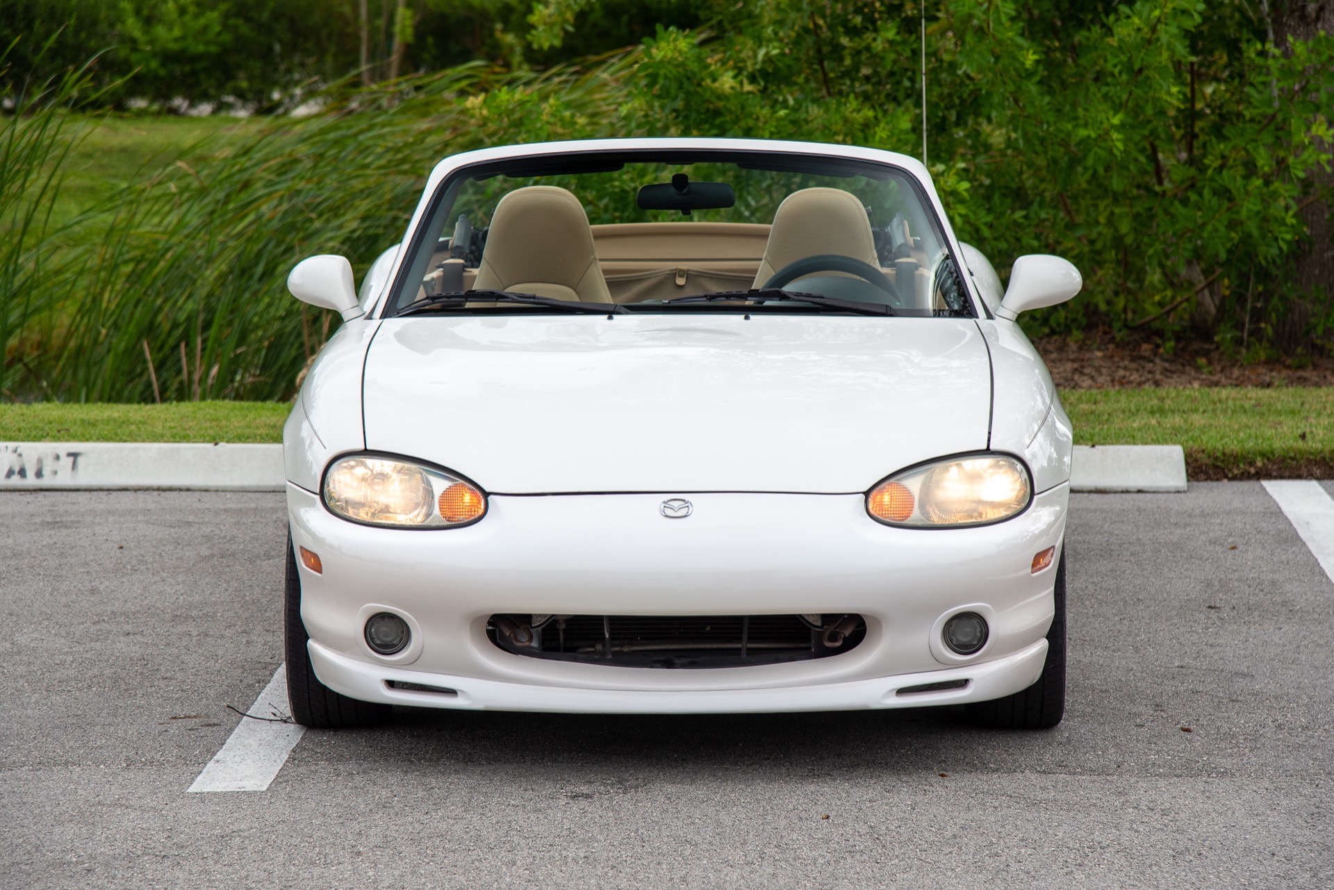 2000 Mazda 4